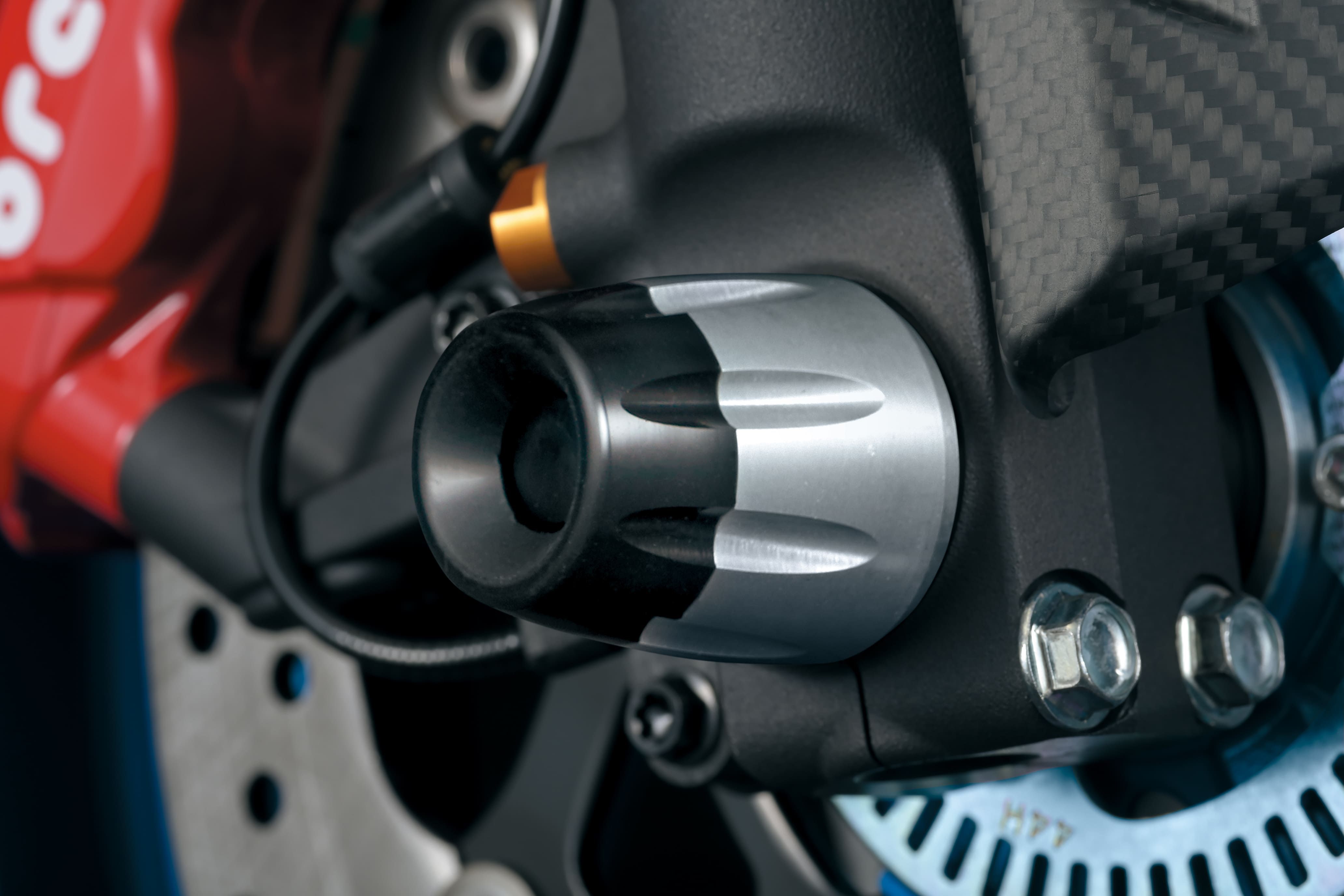 Suzuki GSX-S1000 Front Axle Slider Set | Suzuki Genuine Accessories